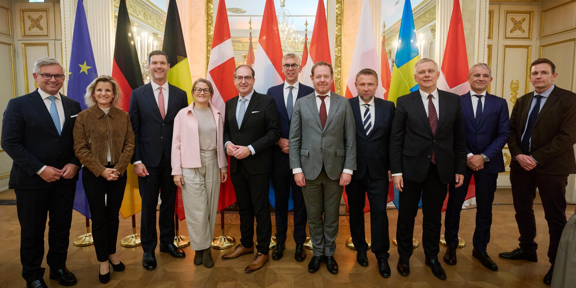 Minister Léon Gloden beim "Munich Migration Meeting" in München ...