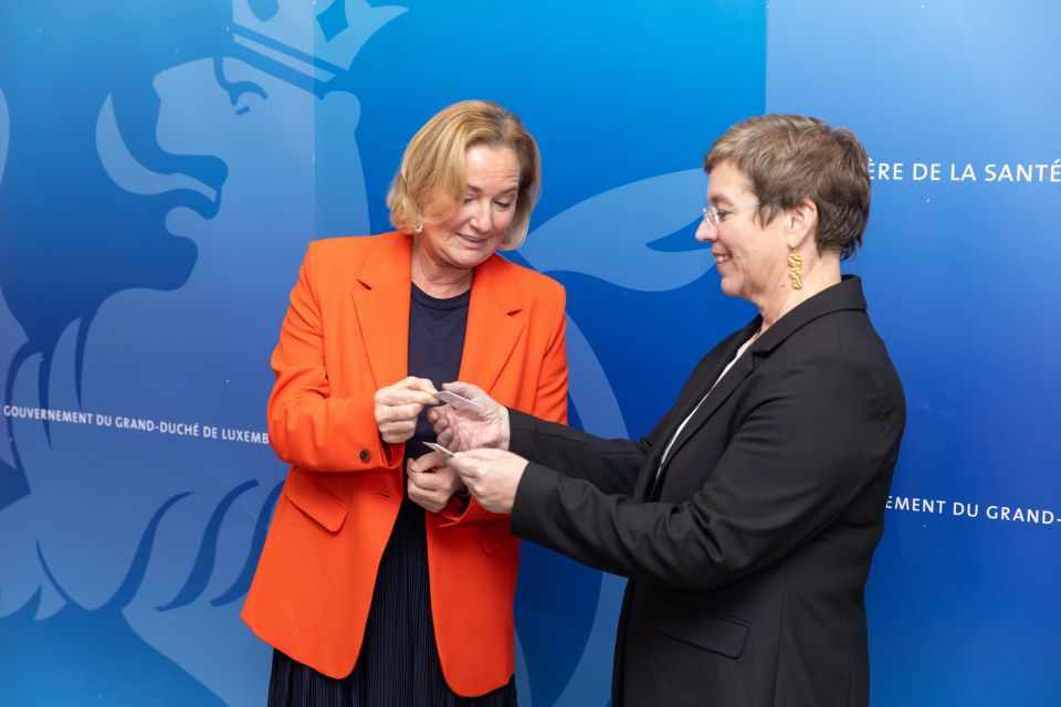 Passation des pouvoirs de Paulette Lenert à Martine Deprez ...