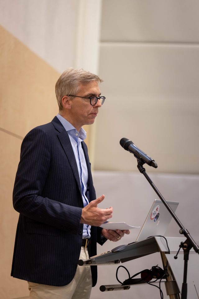 "Wéi digital resilient ass de Gemengesecteur?" - Léon GLODEN // Le ...