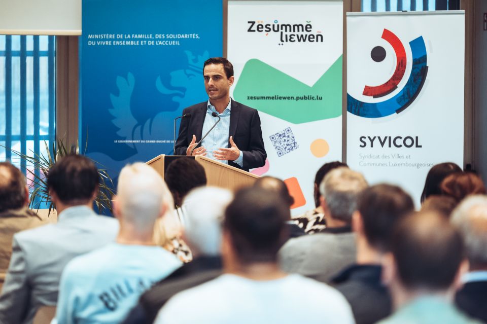 Forum fir d'Zesummeliewen an eise Gemengen à Dudelange - Max HAHN // Le ...