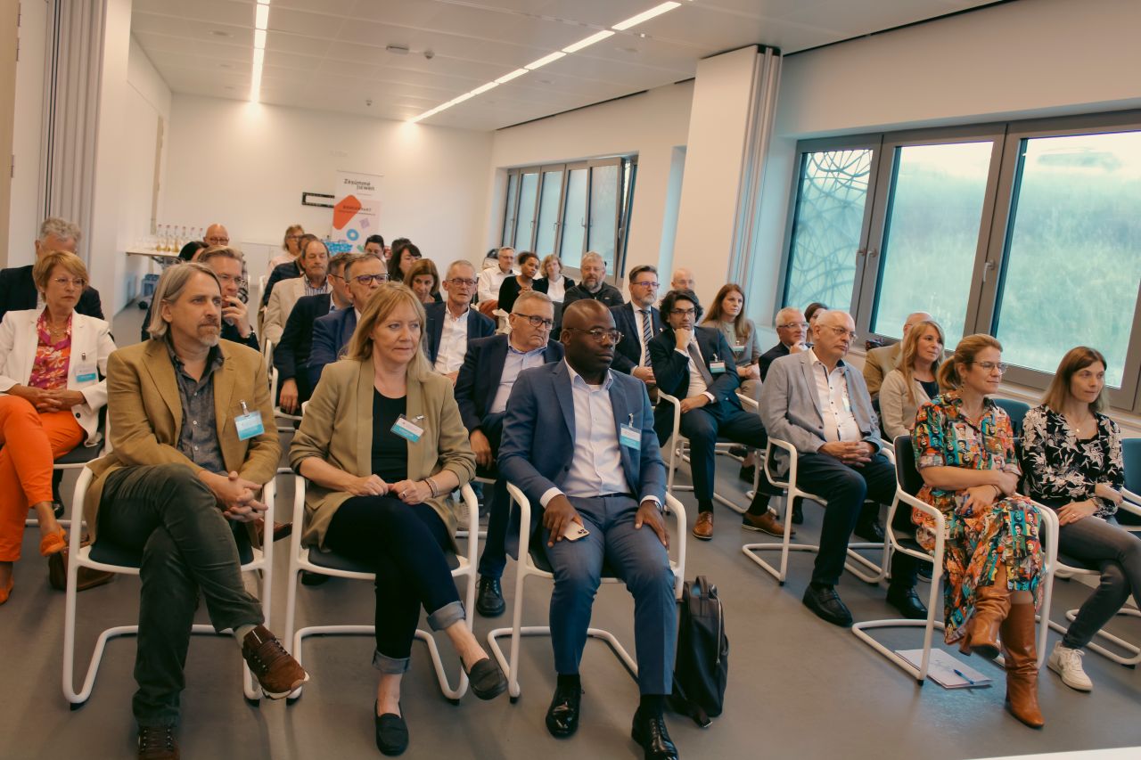 Unterzeichnungszeremonie des "Gemengepakt vum interkulturellen ...