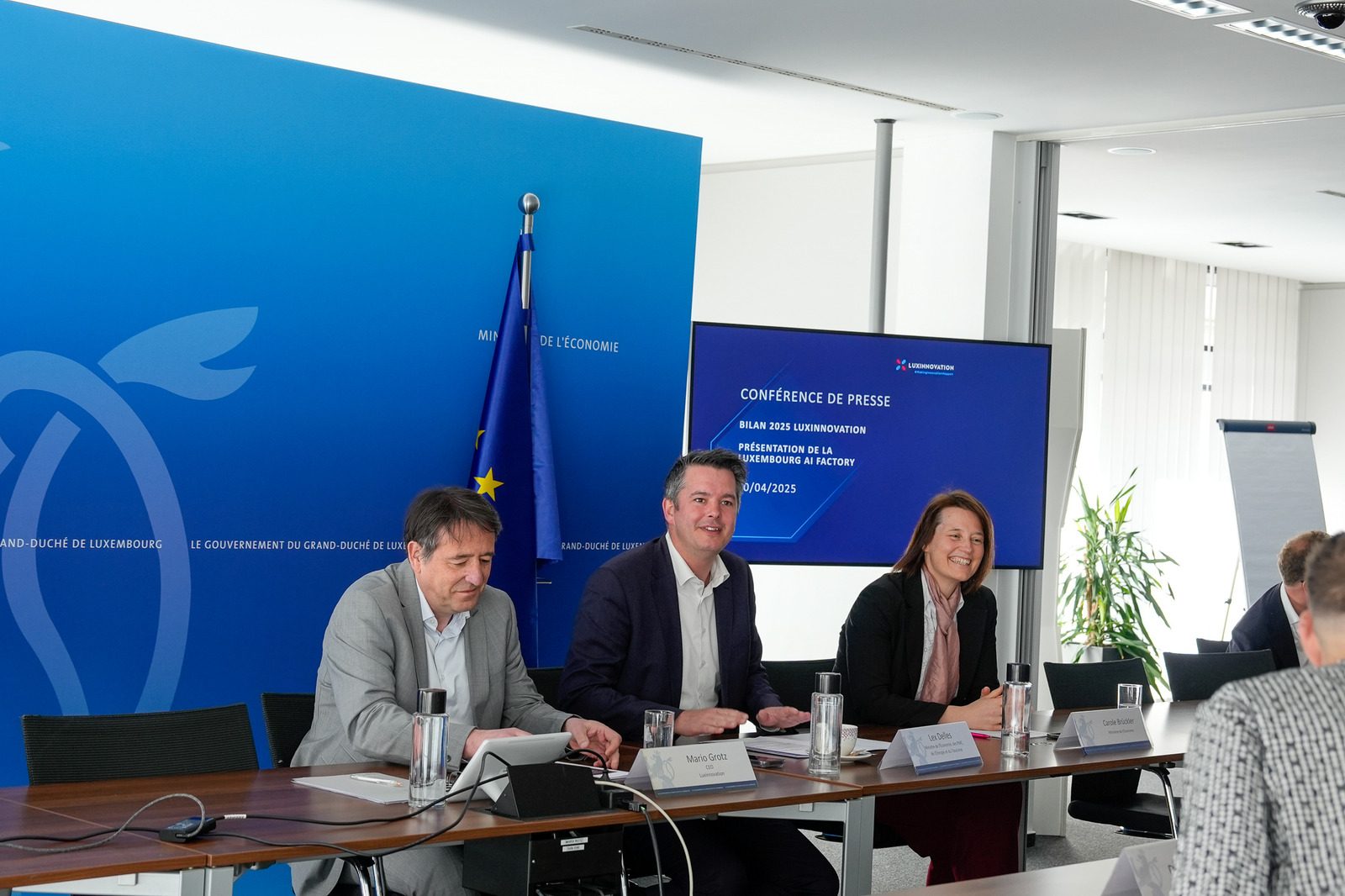 Lex Delles and Mario Grotz present Luxinnovation's 2025 annual report ...